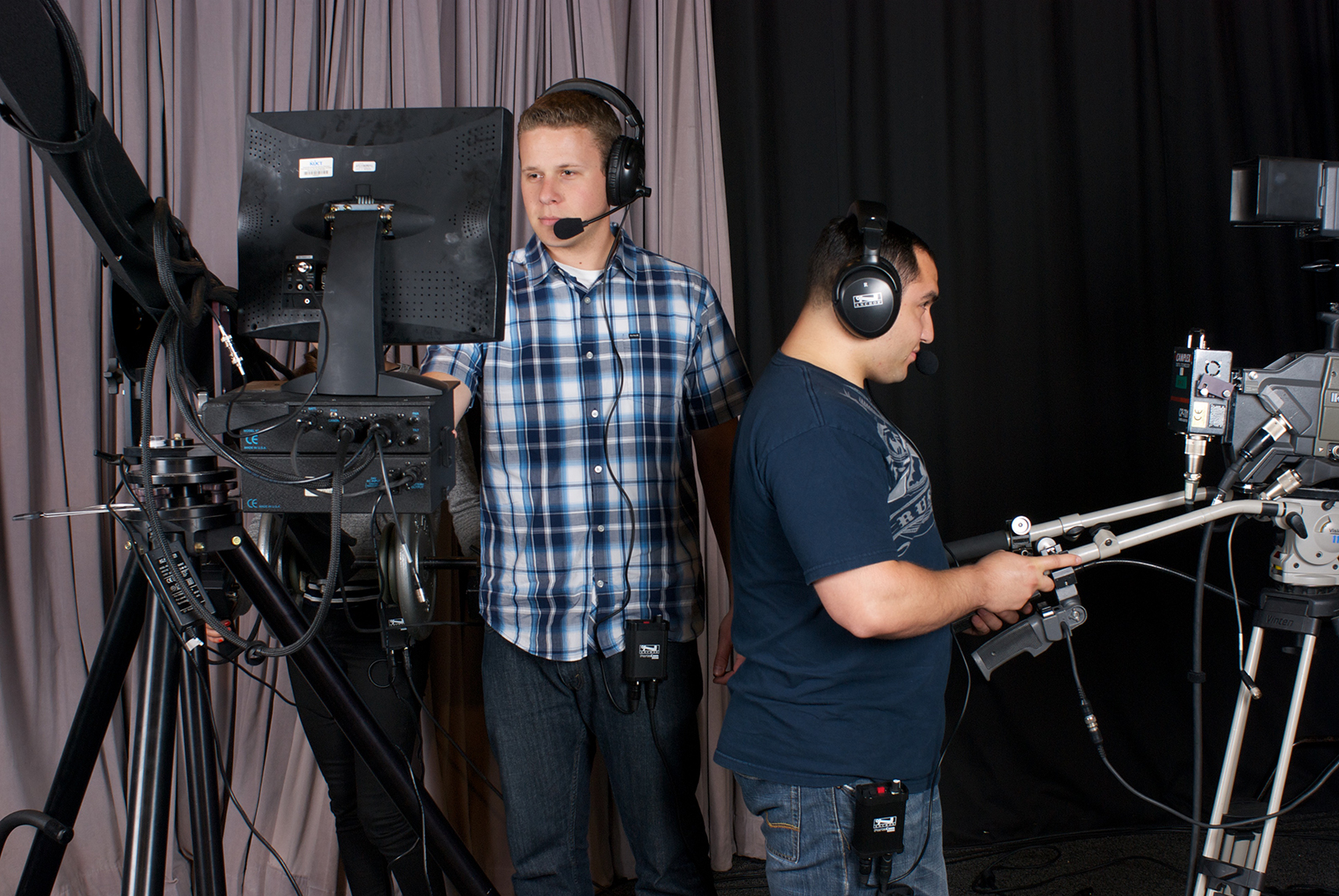 Wired Intercom Systems | Wired Intercoms | Schools-Government-Military